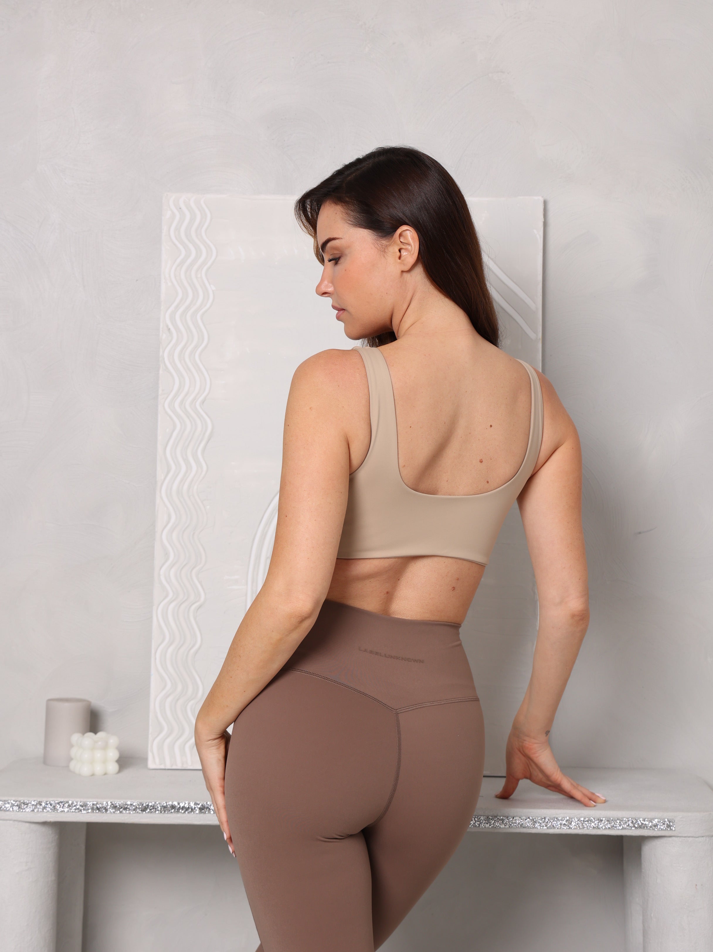 Label Unknown – Label Unknown